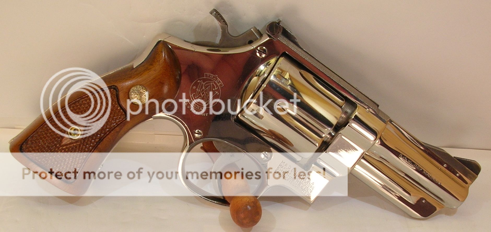 Pre Model 27, 3 1/2" .357 magnum, blue finish, walnut grips, mint ...