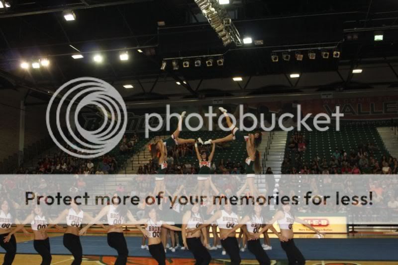 College Cheerleading Love - University of Texas-Pan American