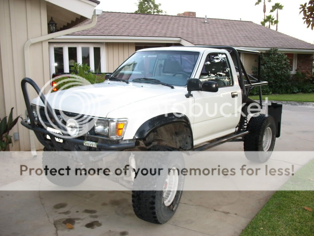 92 Toyota standard cab 22RE, 4 linked in So Cal | Pirate 4x4